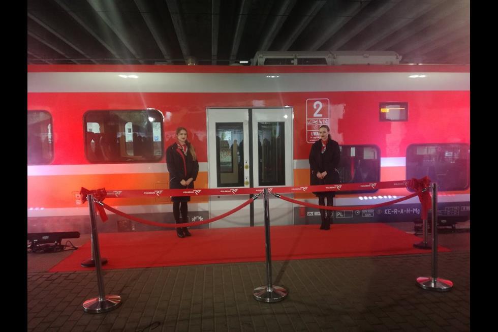 PolRegio receives first Pesa Link DMU | News | Railway Gazette ...